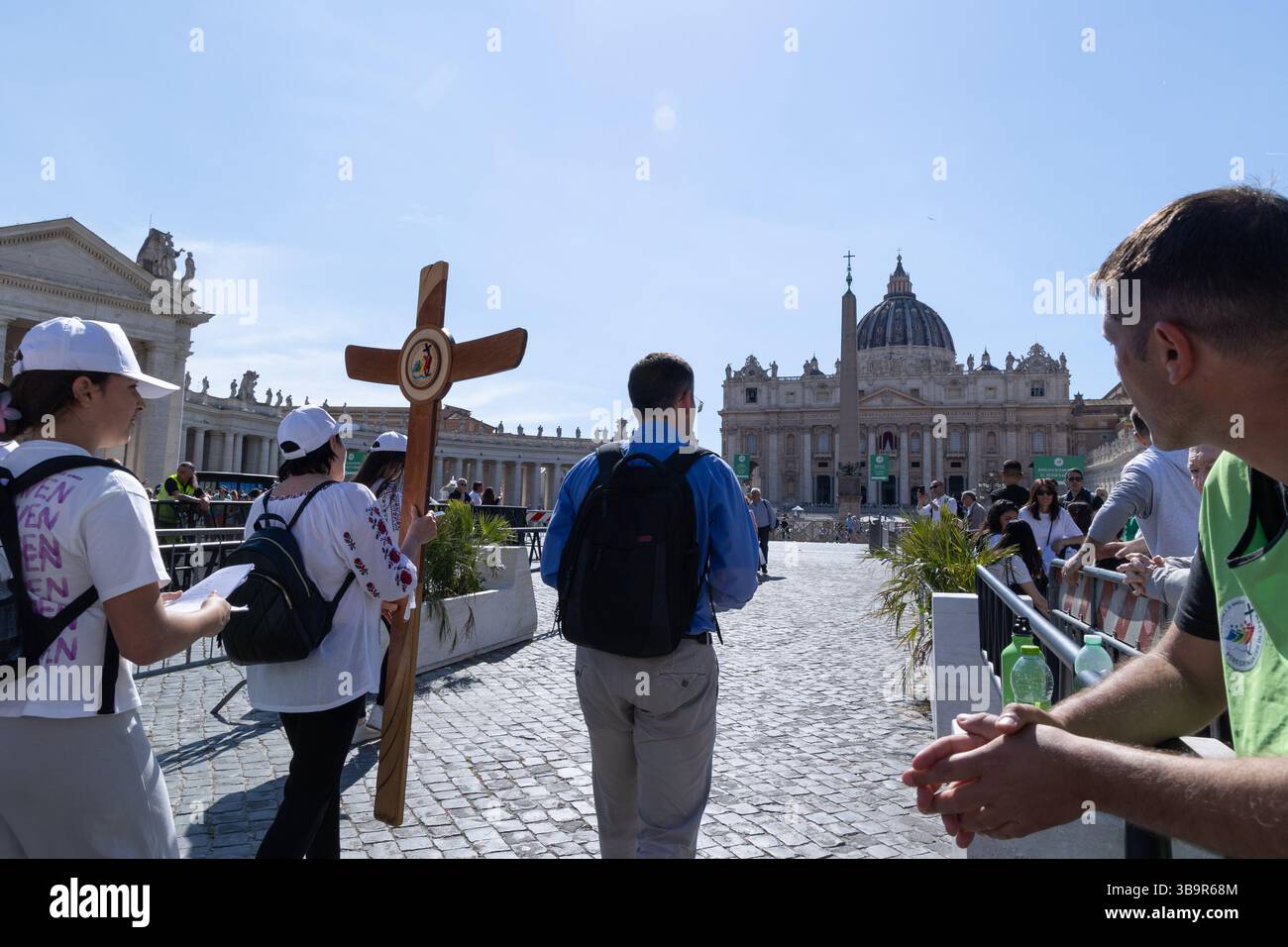 Rome, Italy. 10th May, 2025. Pilgrims at St. Peter's Square in Rome ...