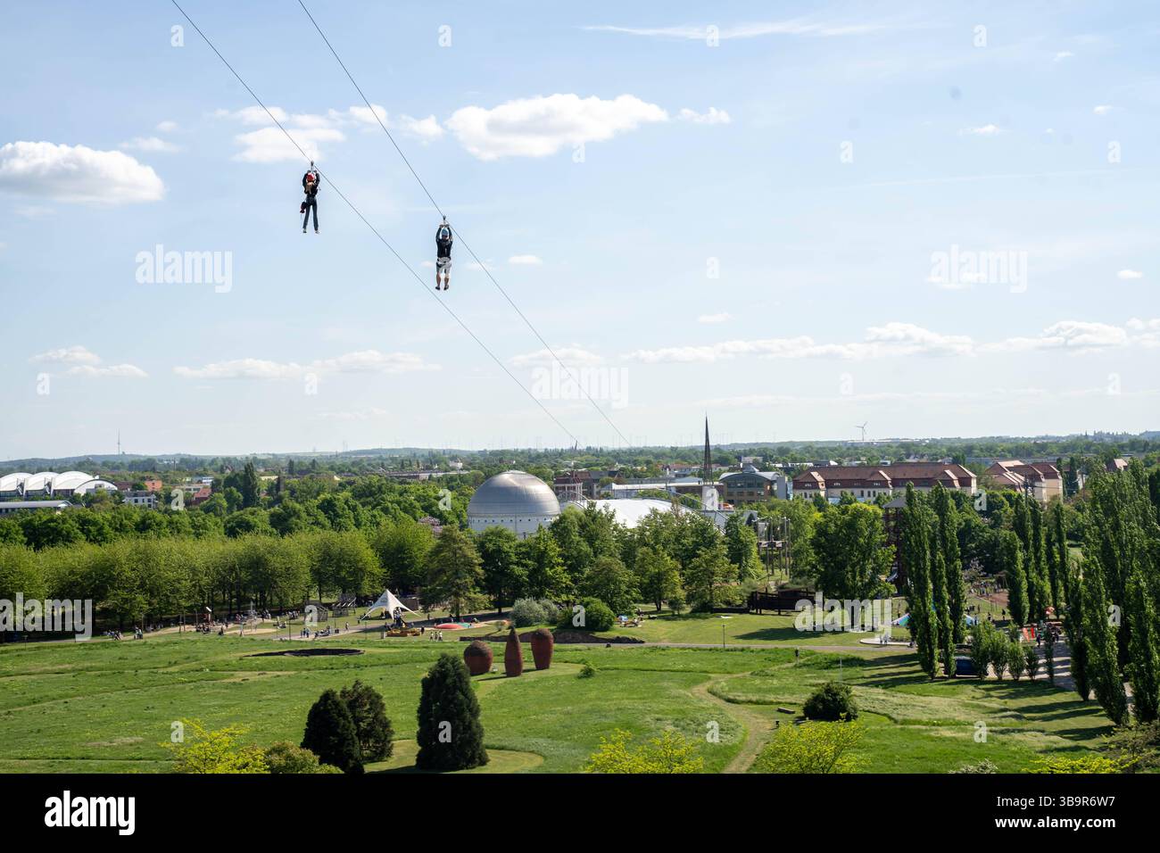 Themenbild - Freizeitpark Elbauenpark Magdeburg, 10.05.2025 Themenbild ...