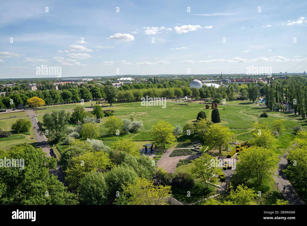 Themenbild - Freizeitpark Elbauenpark Magdeburg, 10.05.2025 Themenbild ...