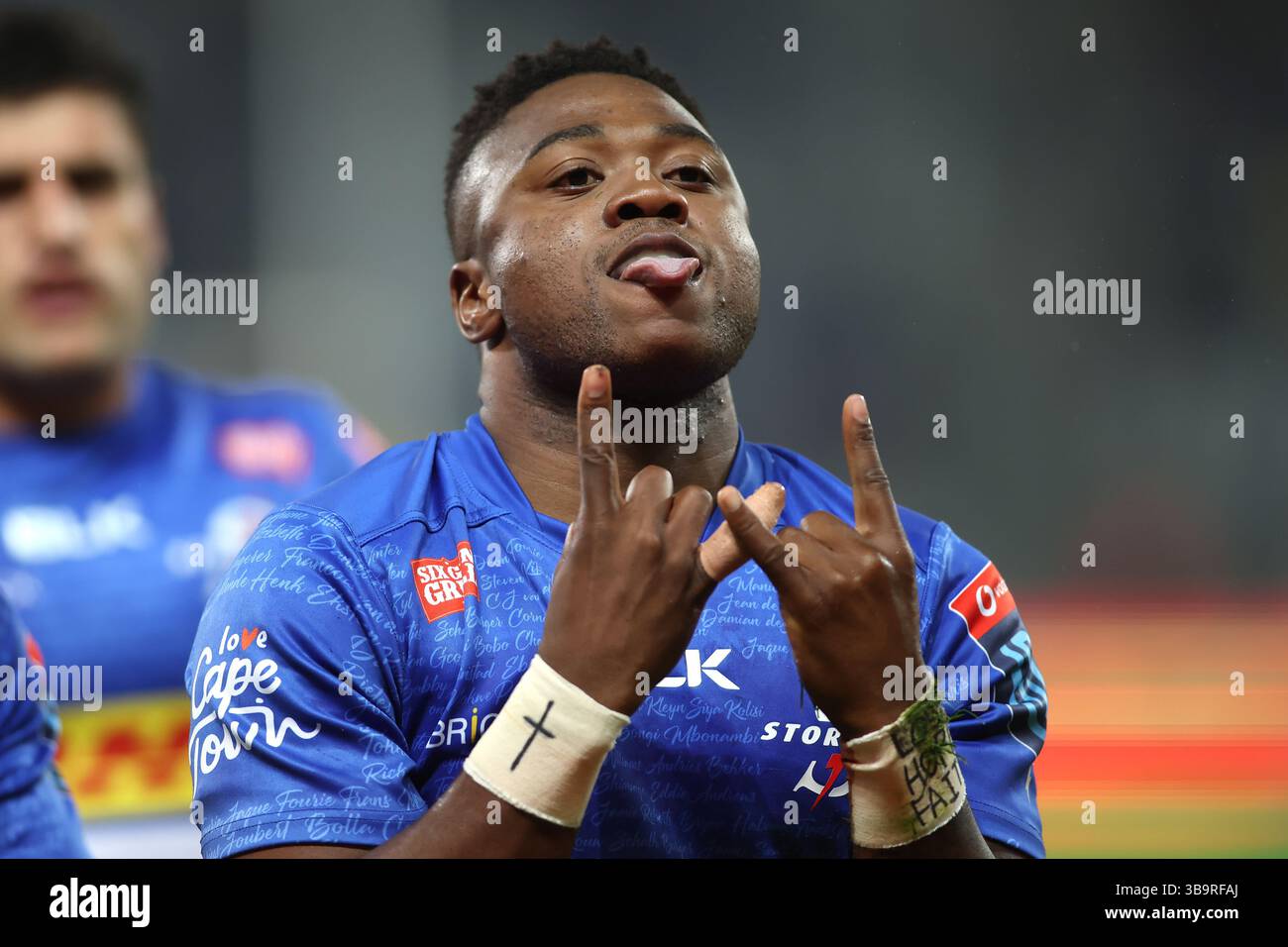 CAPE TOWN, SOUTH AFRICA - MAY 10: Wandisile Simelane of DHL Stormers ...