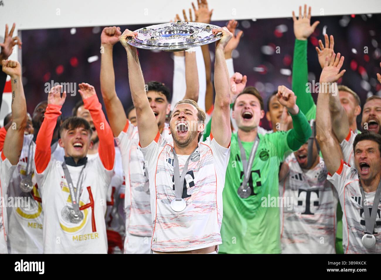 Bayern Munich's Harry Kane with The Bundesliga Meisterschale ...