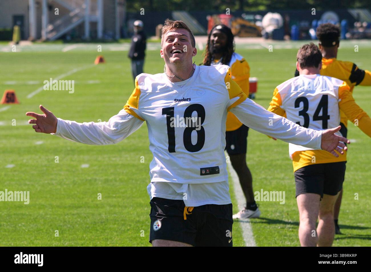 Pittsburgh Steelers sixth round draft pick, quarterback Will Howard (18 ...