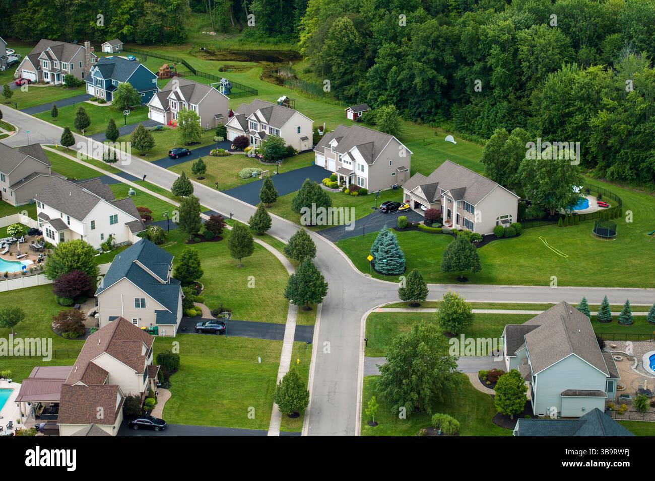 Low-density two story private homes in rural residential suburbs ...