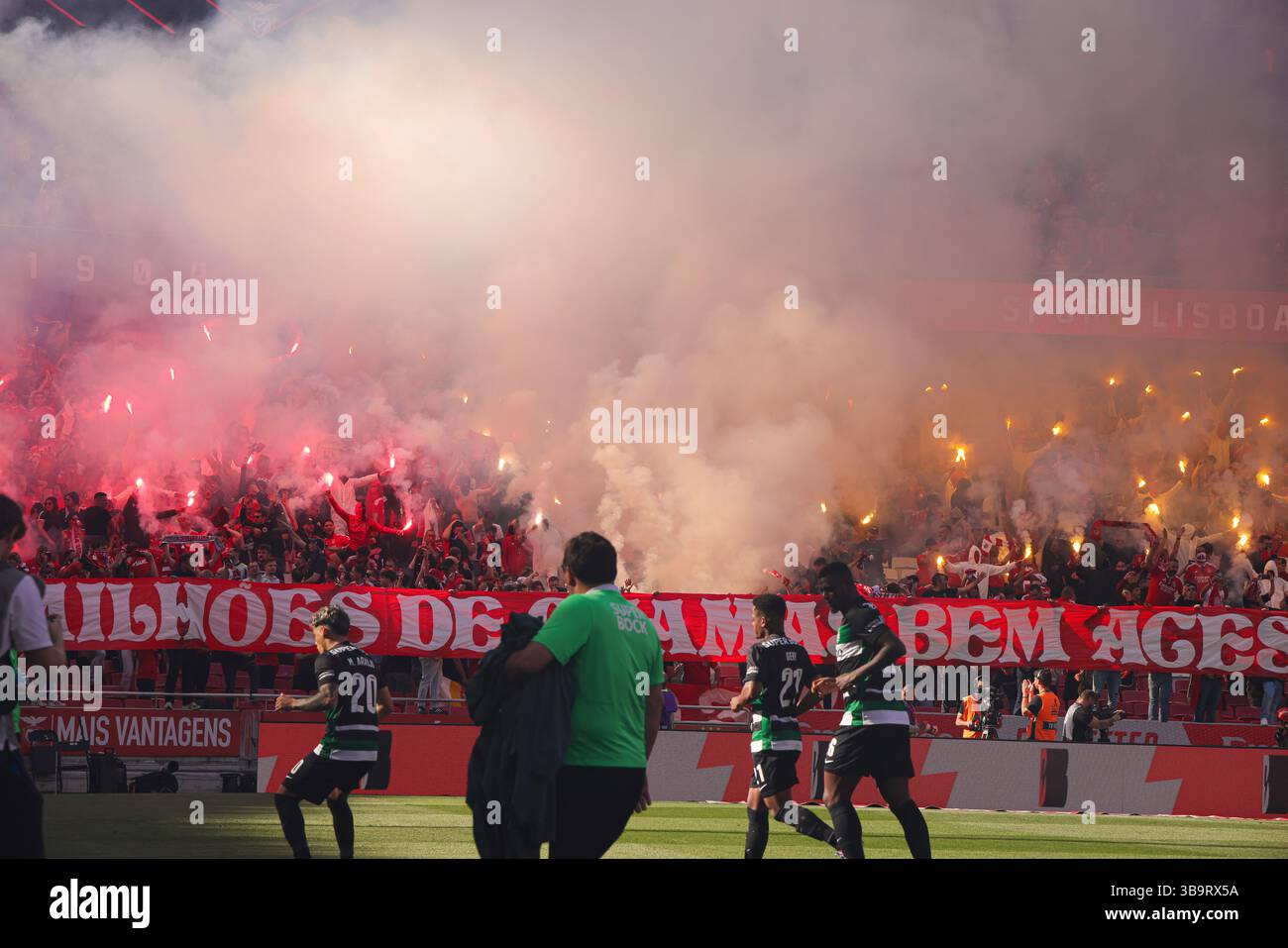 Lisbon, Portugal. 10th May, 2025. Derby Benfica vs Sporting – Primeira ...