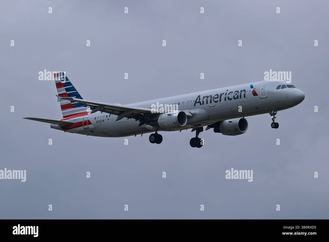 DFW Intl Airport 4-20-2025 Grapevine, TX USA American Airlines Airbus ...