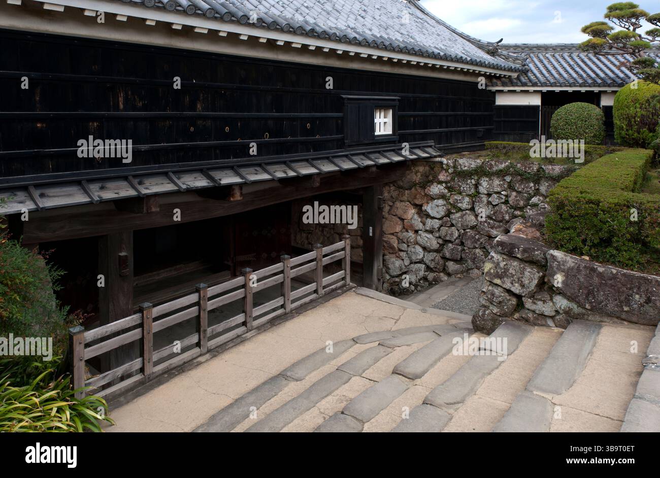Kochi Castle Tsuemon Gate (高知城 詰門) is a Japanese cultural heritage ...
