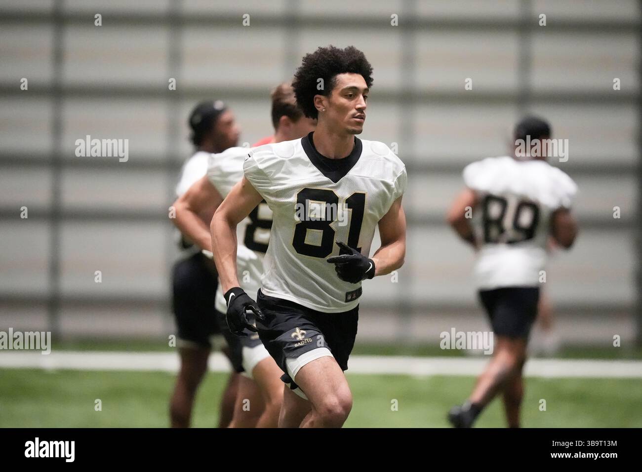 New Orleans Saints wide receiver Leon Johnson III (81) goes through ...
