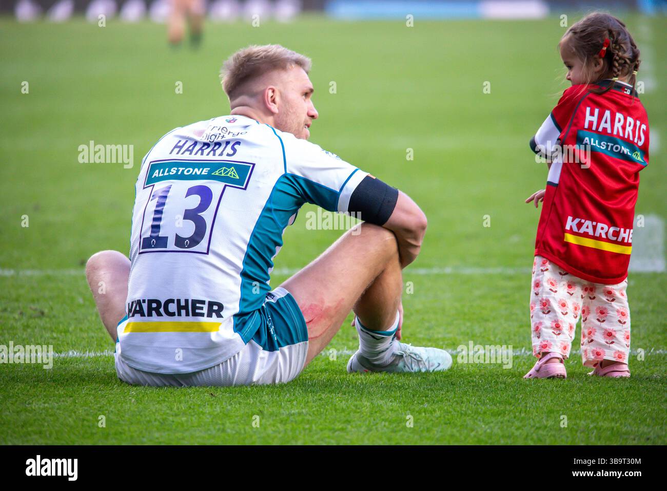 London, UK, 10th May 2025 Gloucester centre Chris Harris plays with his ...