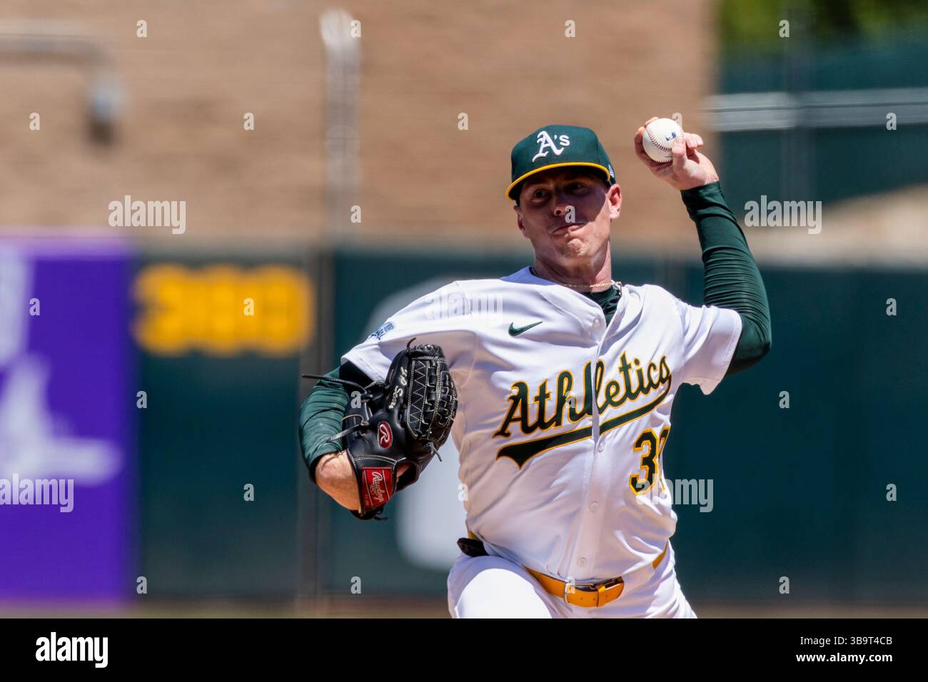 Athletics pitcher JP Sears (38) throws to the New York Yankees during ...