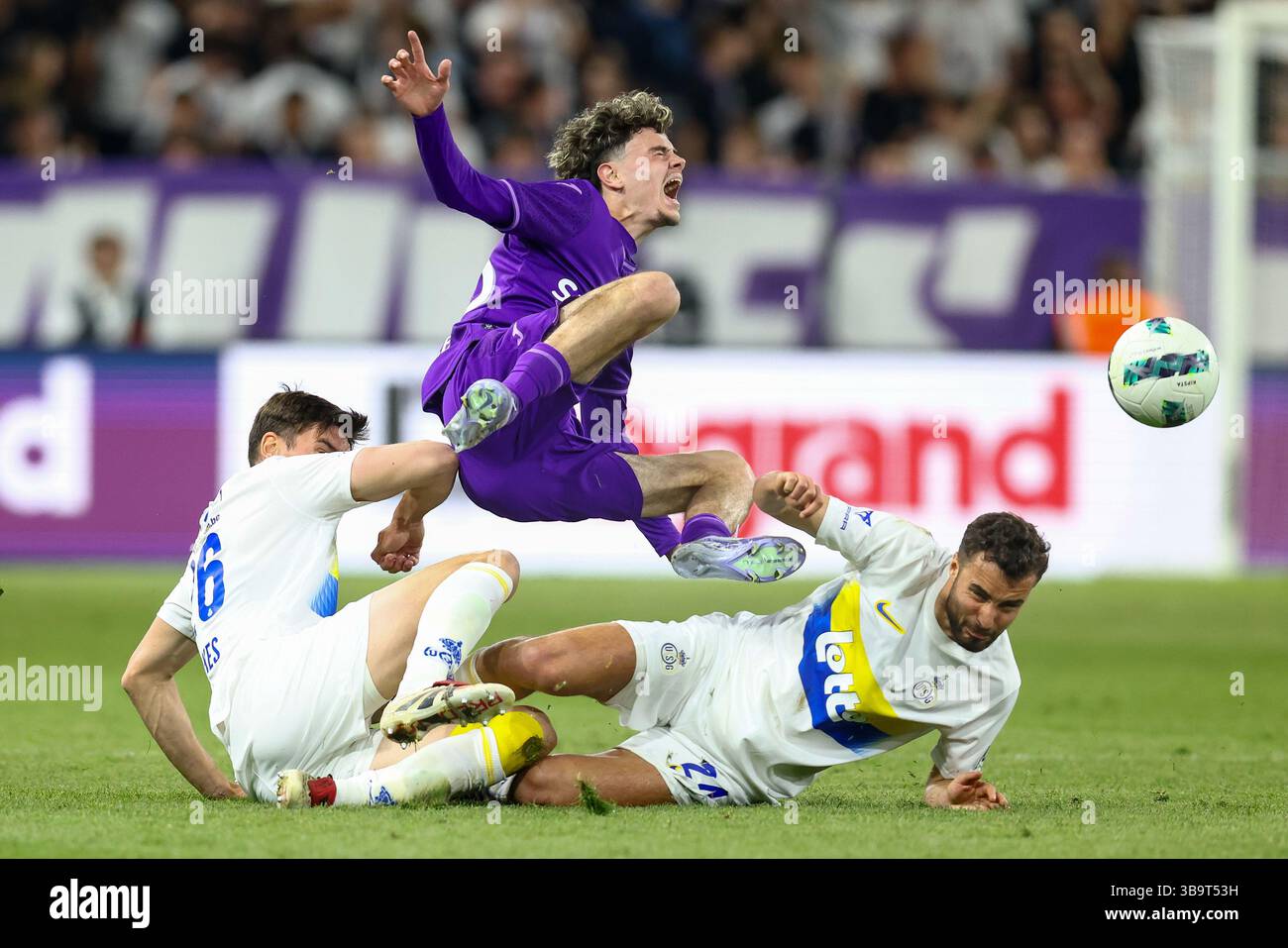Brussels, Belgium. 10th May, 2025. Union's Ross Sykes, Anderlecht's Tristan Degreef and Union's ...