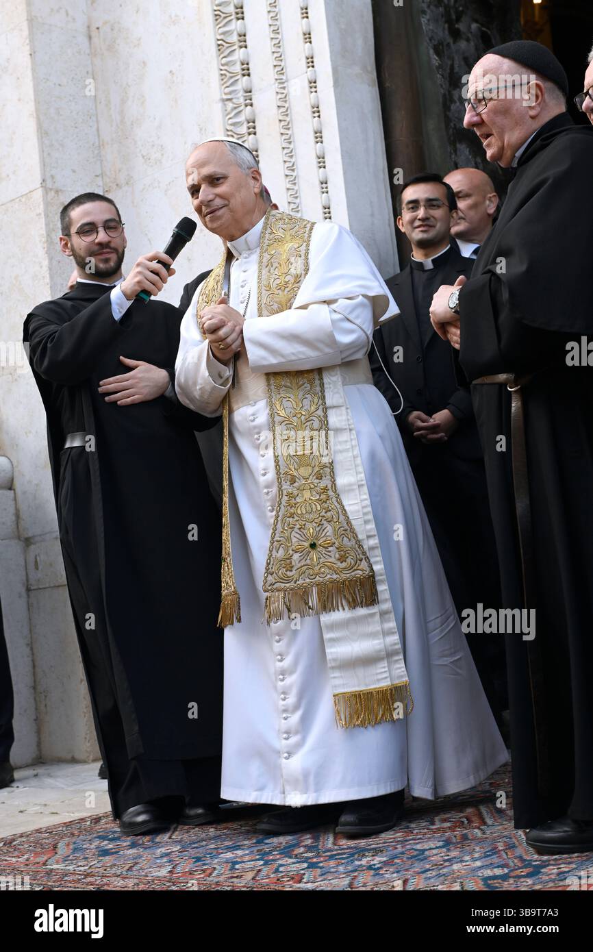 Vatican City State, Vatikanstadt. 10th May, 2025. Pope Leo XIV, Surprise visit to the sanctuary ...