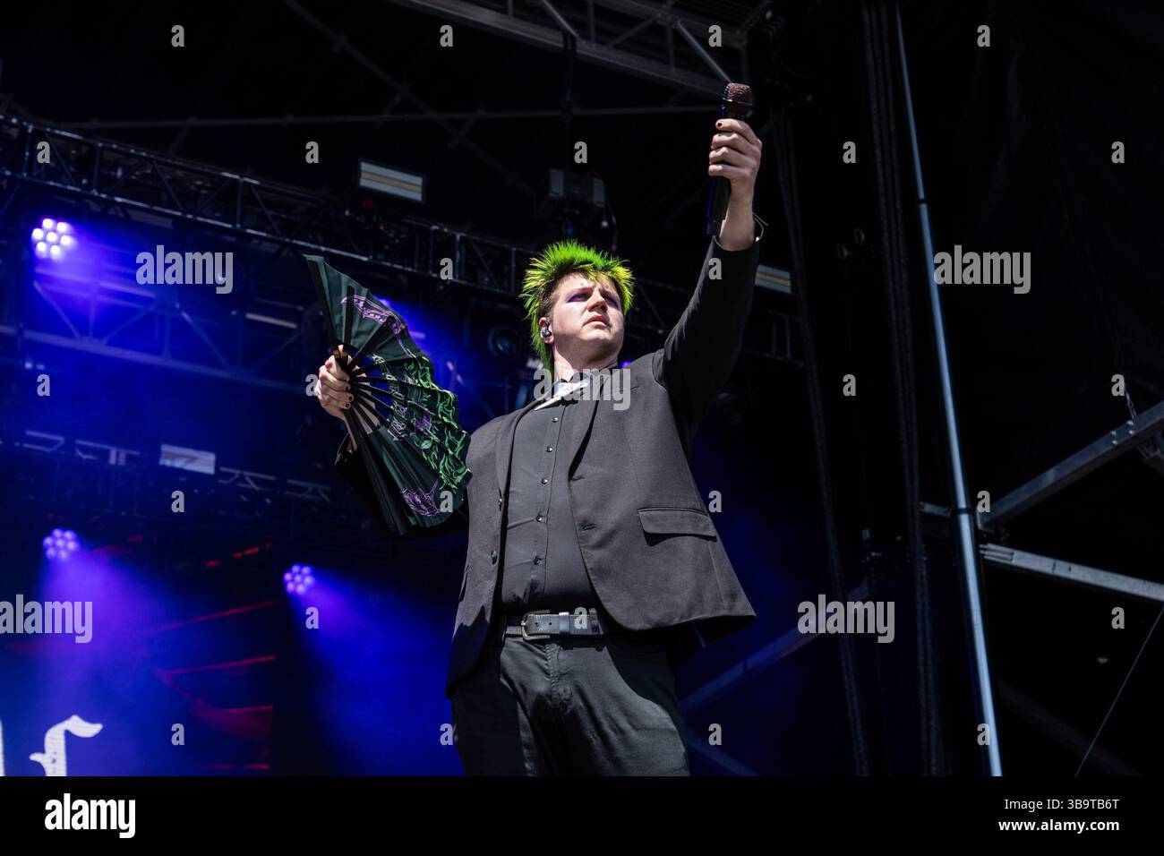 Lee Jennings of The Funeral Portrait performs during Sonic Temple Art ...