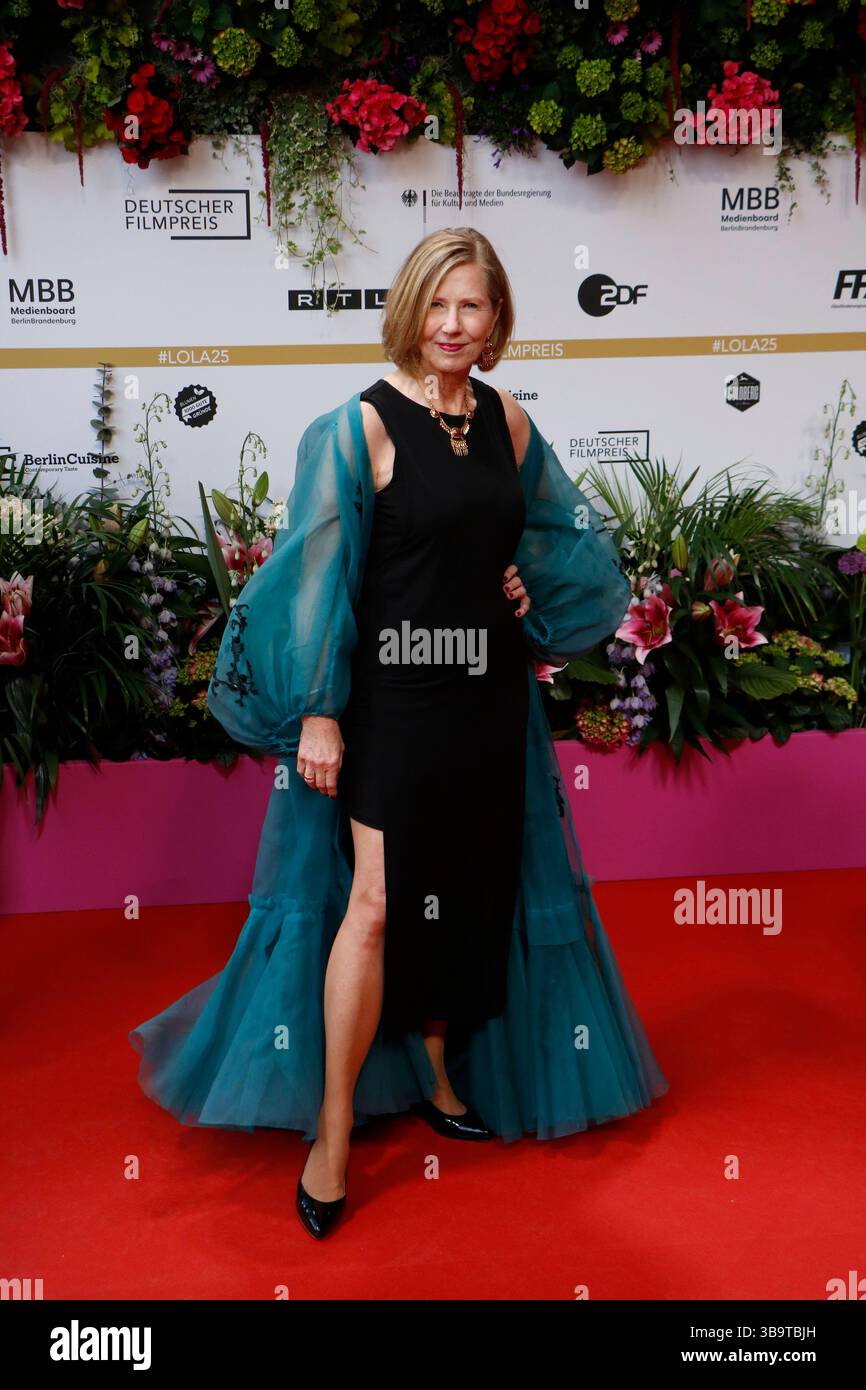 Petra Zieser bei der Ankunft zur Verleihung des Deutschen Filmpreises ...