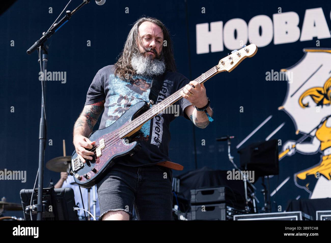Jesse Charland of Hoobastank performs during Sonic Temple Art and Music ...