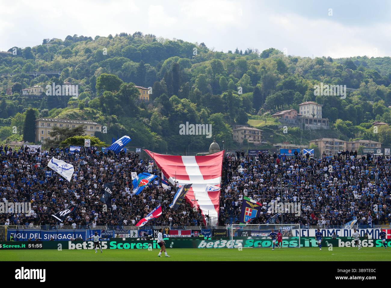 Como 1907 home fans. Serie A football match between Como 1907 and Cagliari Calcio at Stadio ...