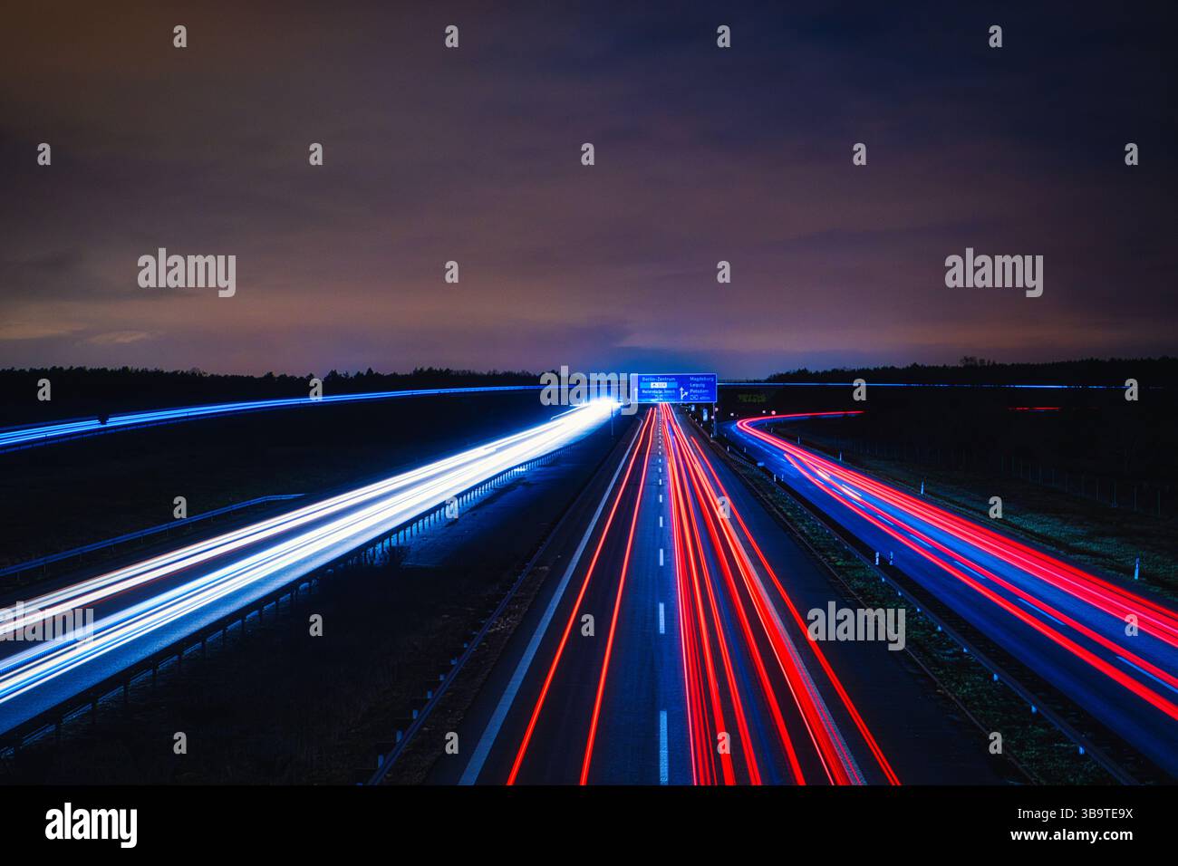 Highway Traffic Travel Night Line Stock Photo - Alamy