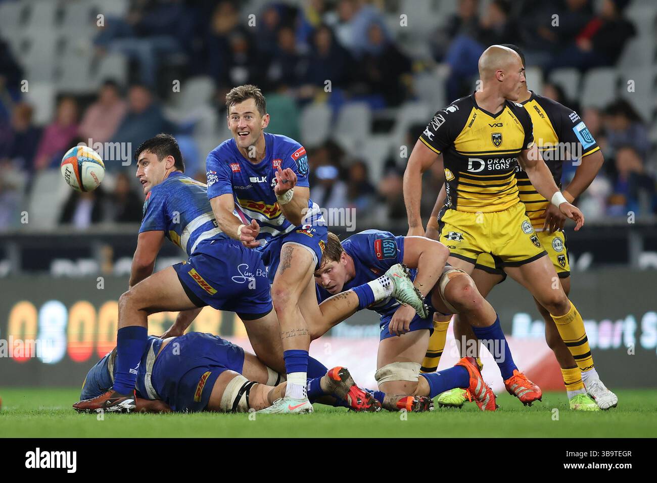 CAPE TOWN, SOUTH AFRICA - MAY 10: Stefan Ungerer of DHL Stormers sends ...