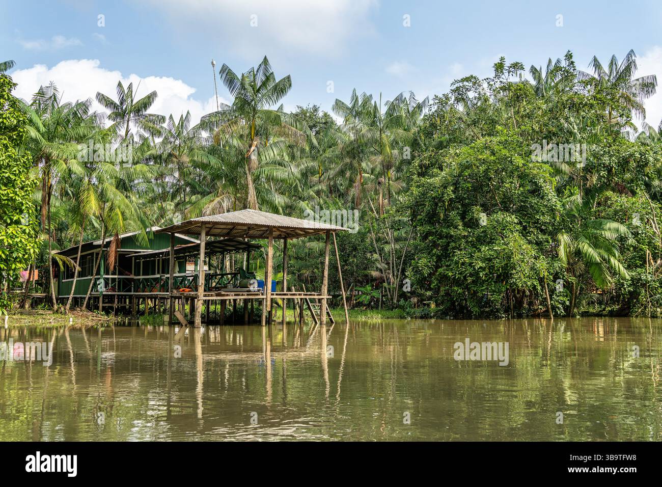 River boat tour on guama hi-res stock photography and images - Alamy