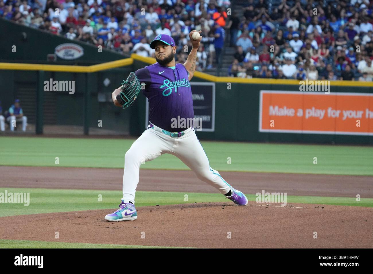 Arizona Diamondbacks pitcher Eduardo Rodriguez throws against the Los ...