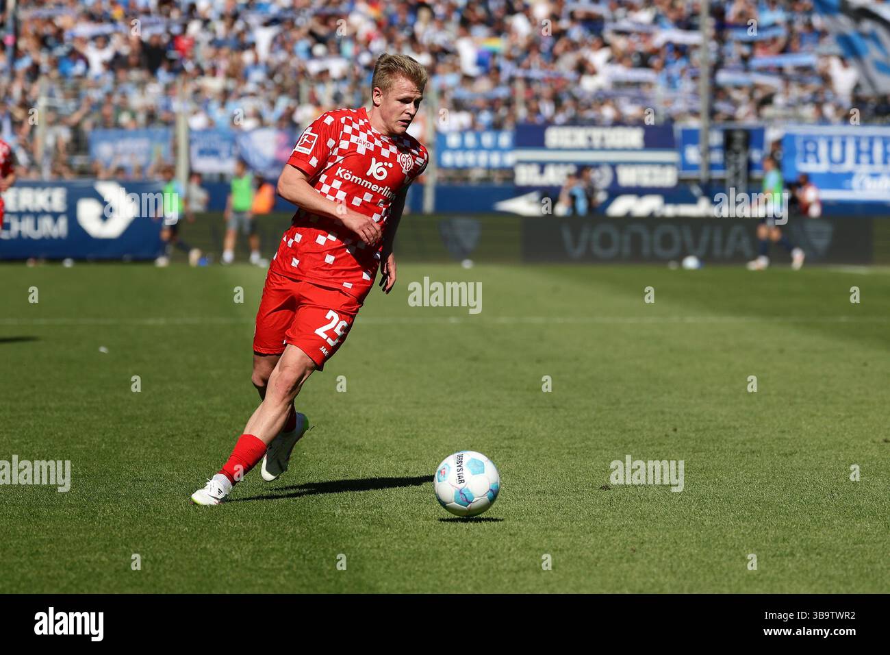 Bochum, Deutschland. 10th May, 2025. Fußball, 1. Bundesliga: VfL Bochum ...