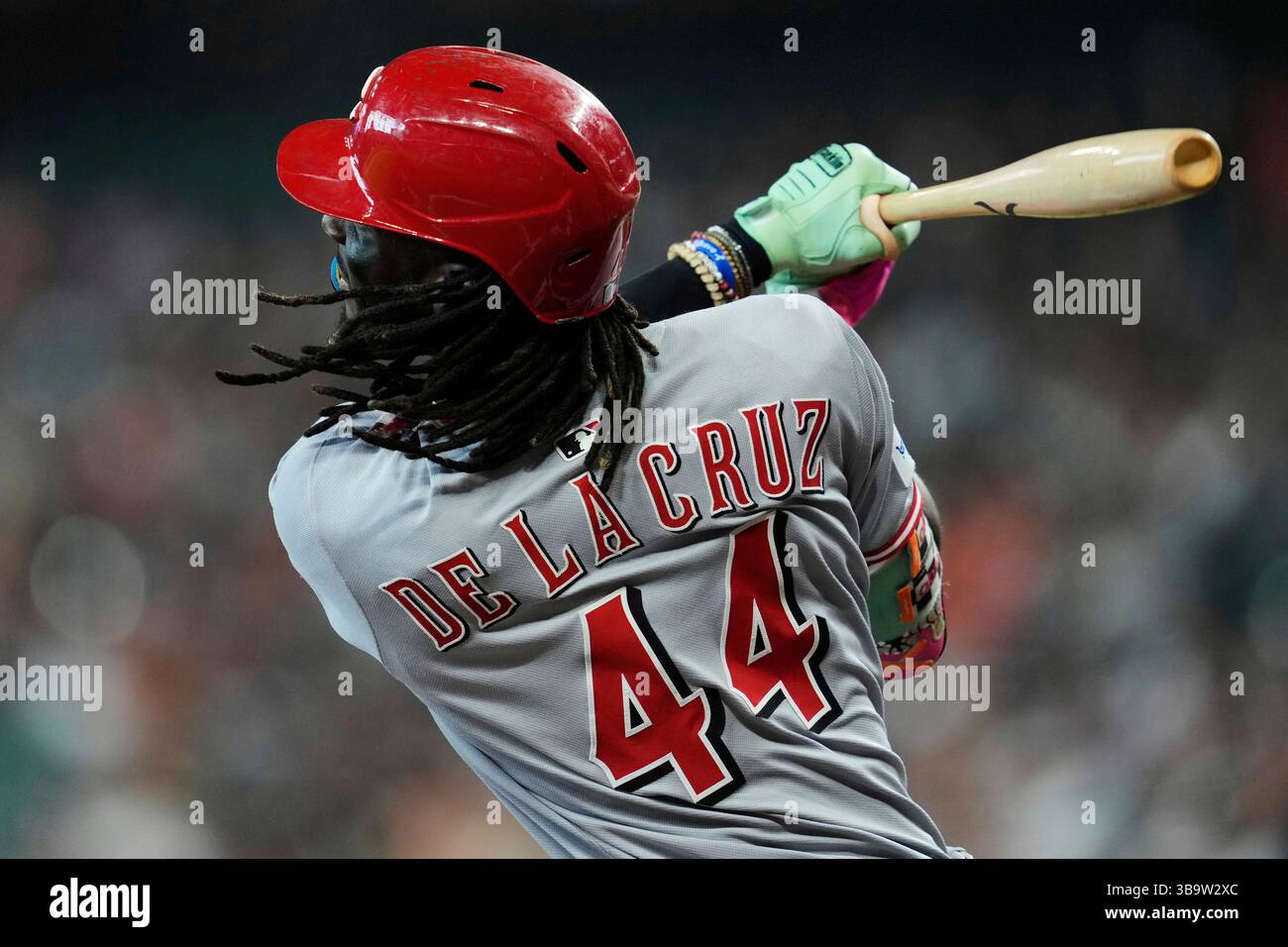 Cincinnati Reds' Elly De La Cruz hits a home run during the first ...