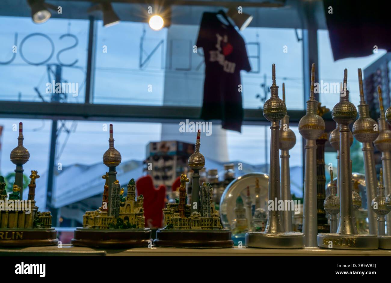 Cultural landmark moment hi-res stock photography and images - Alamy