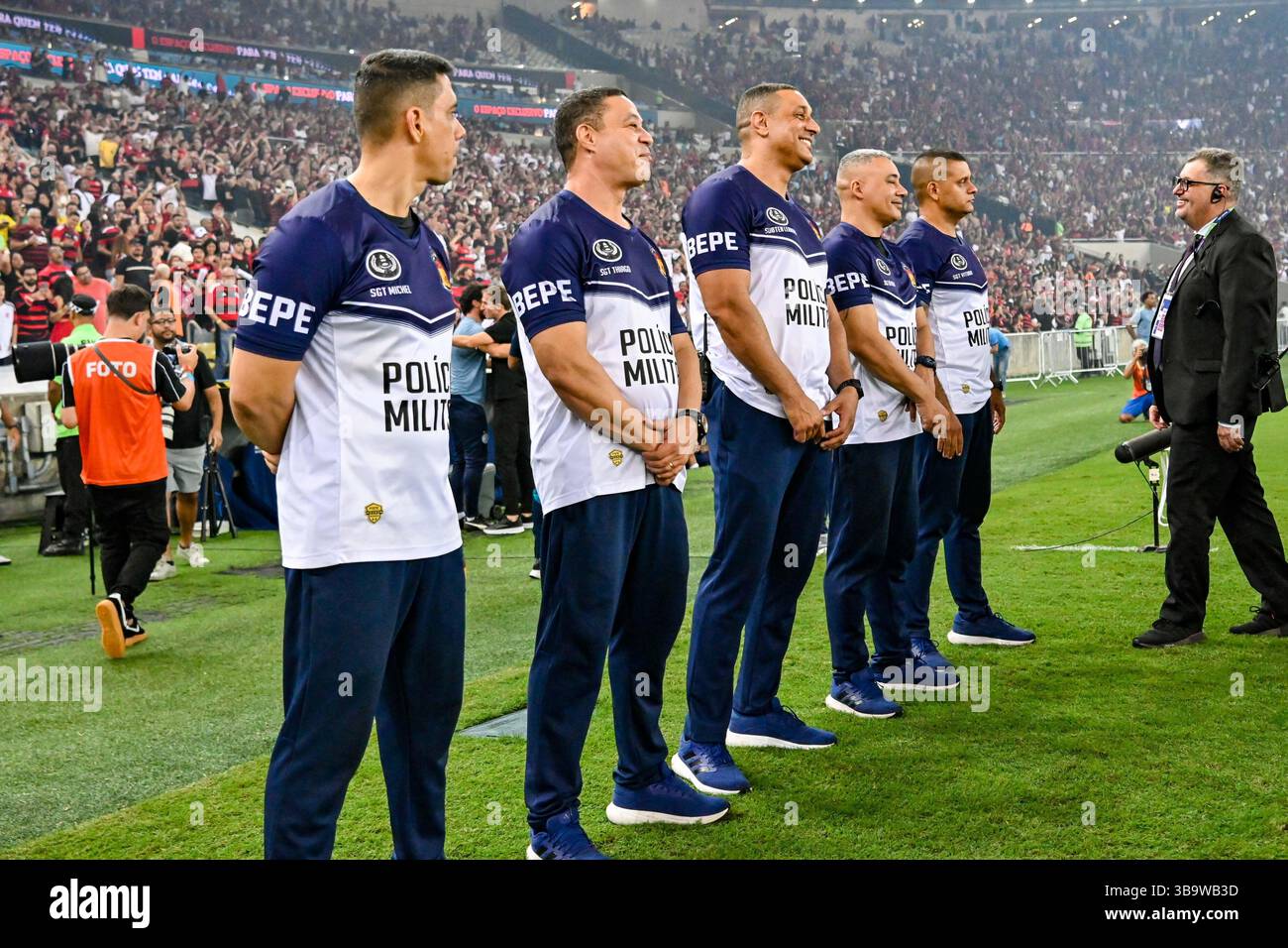 Rio De Janeiro, Brazil. 10th May, 2025. BEPE policing on the pitch ...