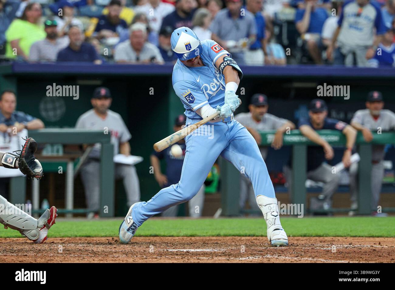 May 10, 2025: Kansas City Royals right fielder Hunter Renfroe (16) hits ...