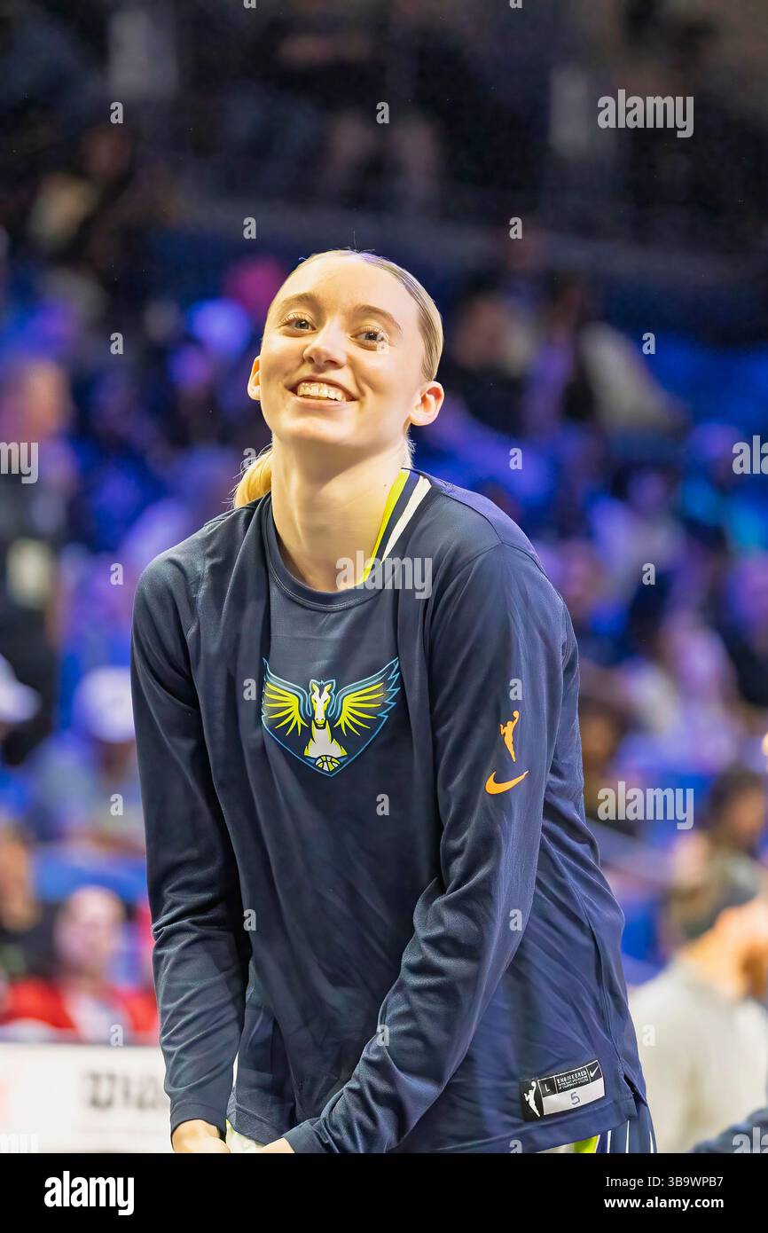 Arlington, Texas, USA. 10th May, 2025. Dallas Wings guard PAIGE ...