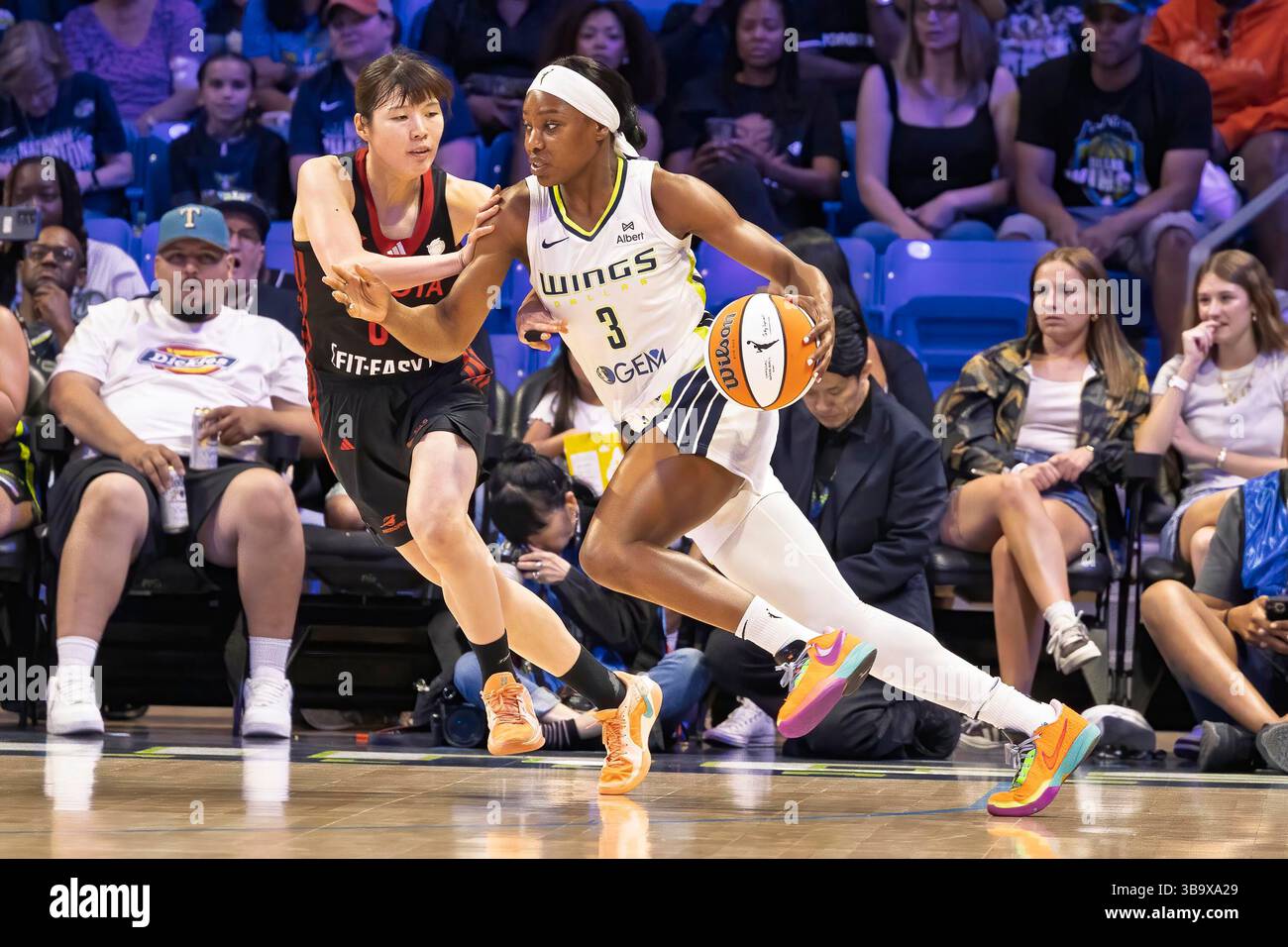 Arlington, Texas, USA. 10th May, 2025. Dallas Wings guard-forward KAILA ...