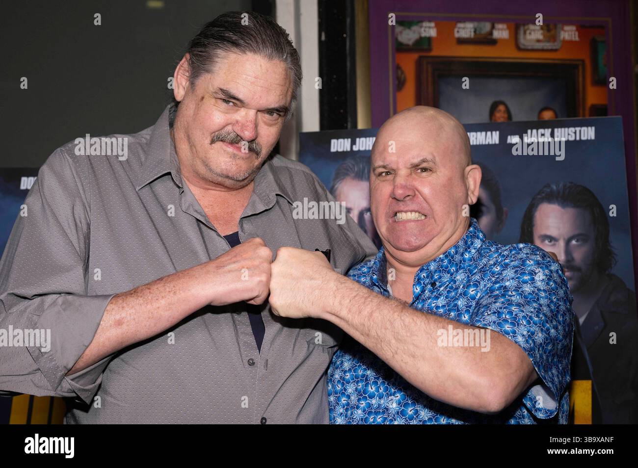 Mark Burnham und James DuMont beim Special Screening des Kinofilms Unit 234 in der Lumiere Music ...