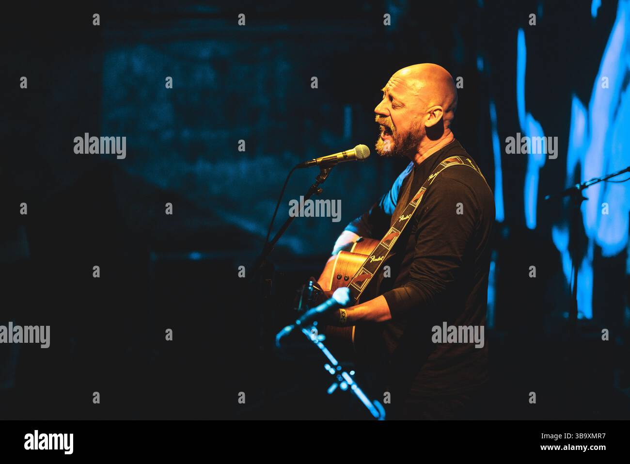 40 watt sun singer hi-res stock photography and images - Alamy