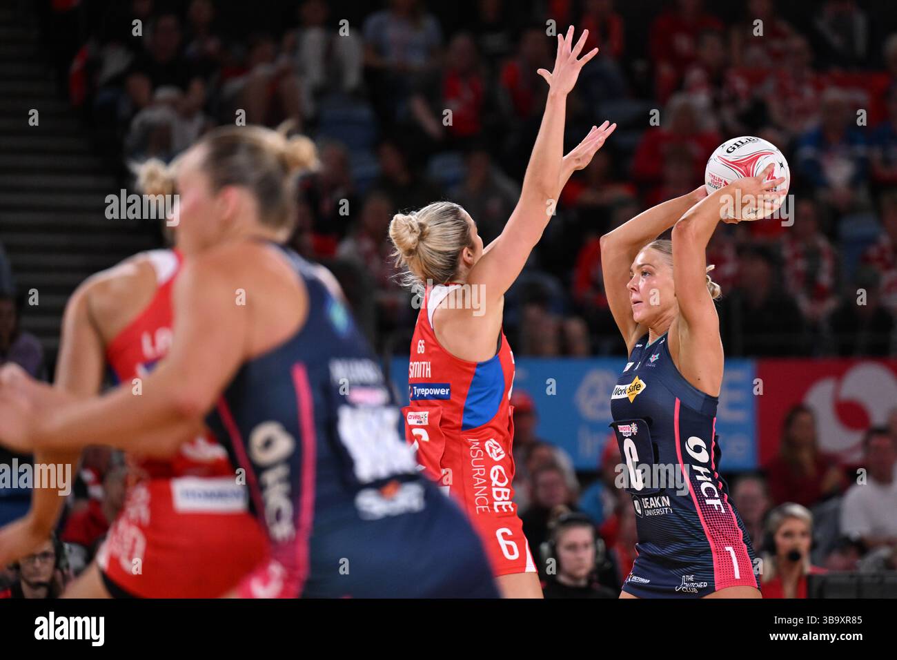 Sydney, Australia. 11th May, 2025. Kate Moloney of the Vixen and Allie ...