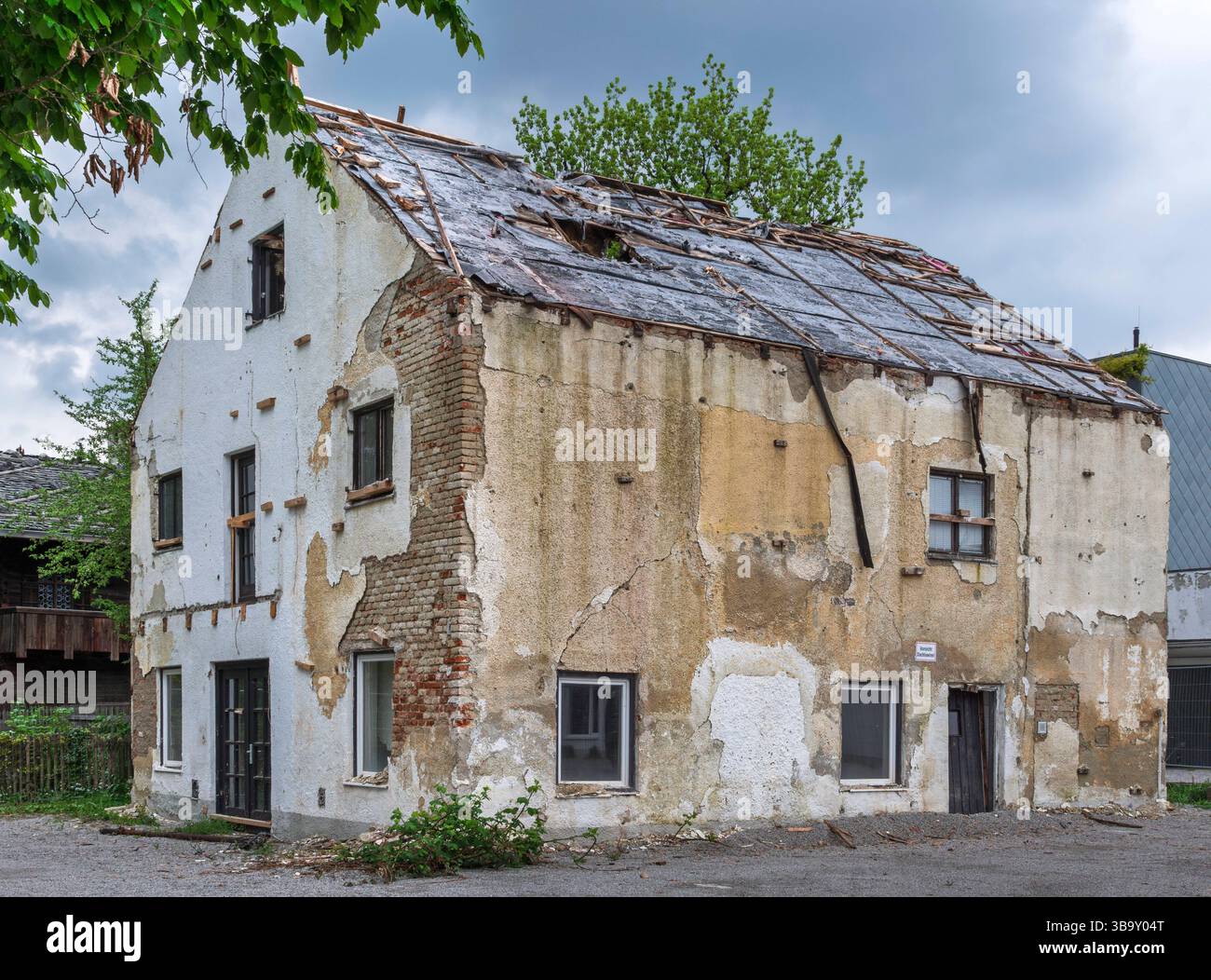 Lost Places, altes verrottetes Haus in Starnberg, Bayern, Deutschland ...