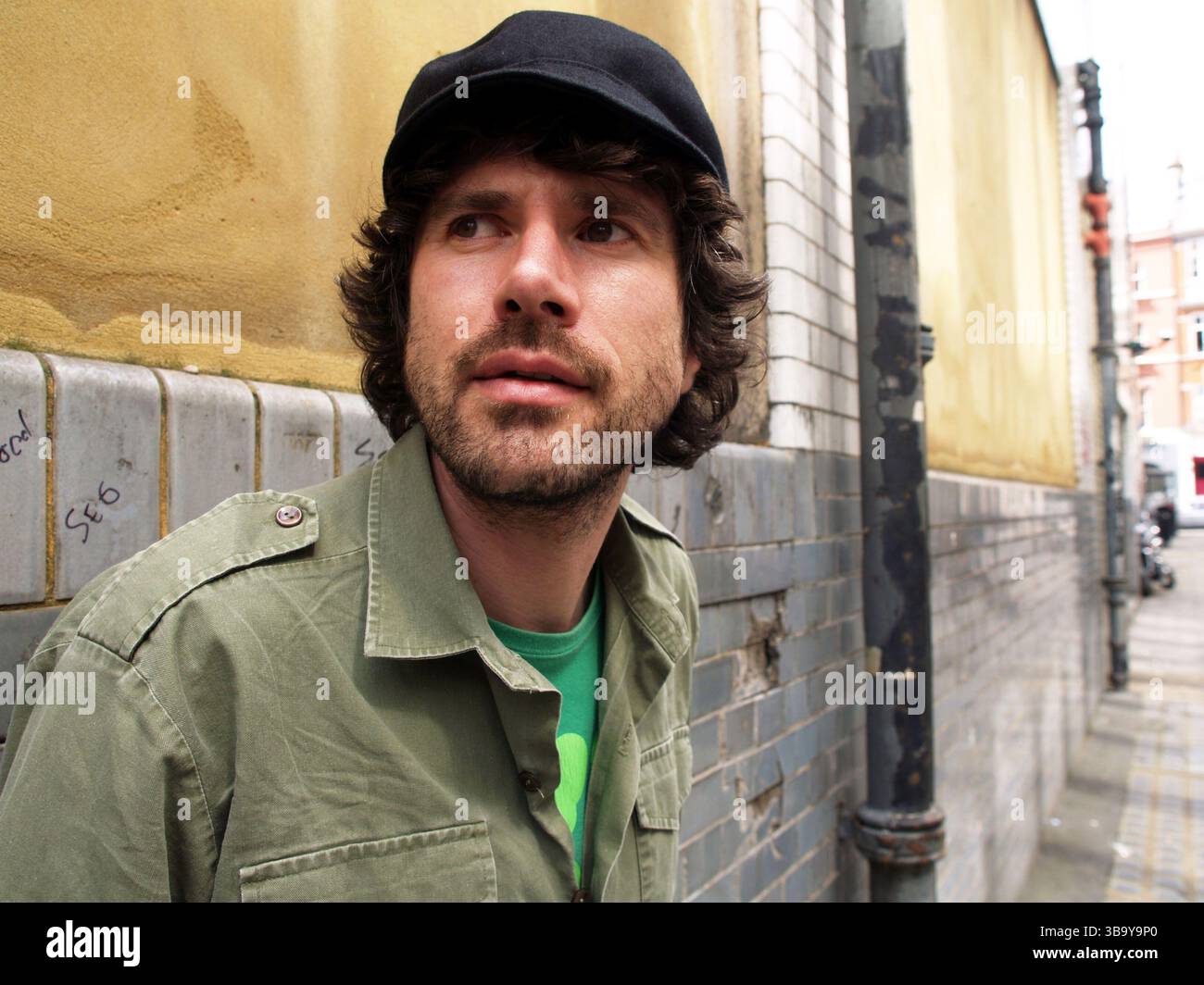 Gruff rhys hi-res stock photography and images - Alamy