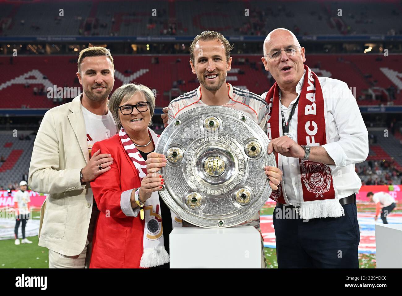Munich, Deutschland. 10th May, 2025. Harry KANE (FC Bayern Munich) with ...