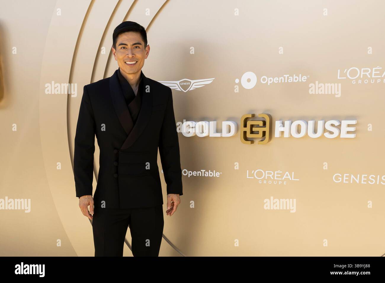 Los Angeles, USA. 10th May, 2025. Bing Chen attends the arrivals of the ...