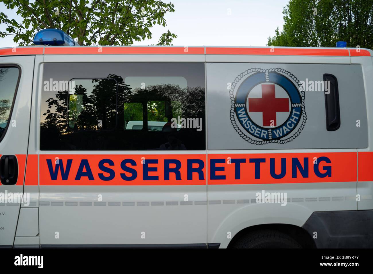 Themenbild - Fahrzeug der DRK Wasserwacht, 11.05.2025 Themenbild ...