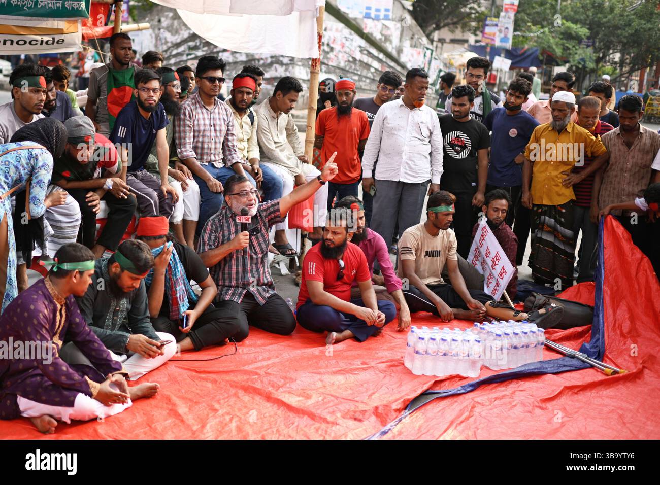 Protesters, some who were injured in protests against former Prime ...