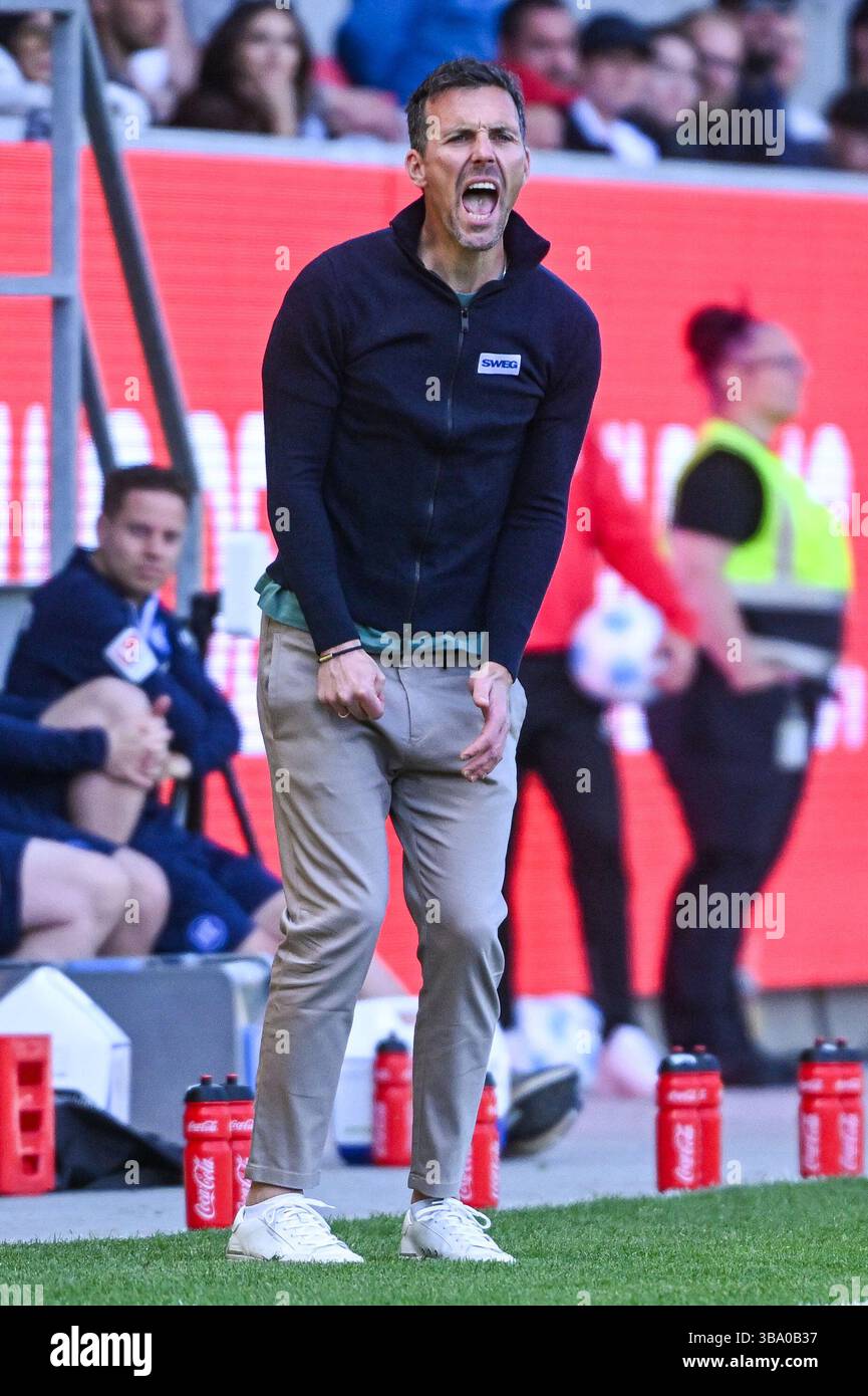 Regensburg, Germany. 11th May, 2025. Soccer: Bundesliga 2, SSV Jahn ...