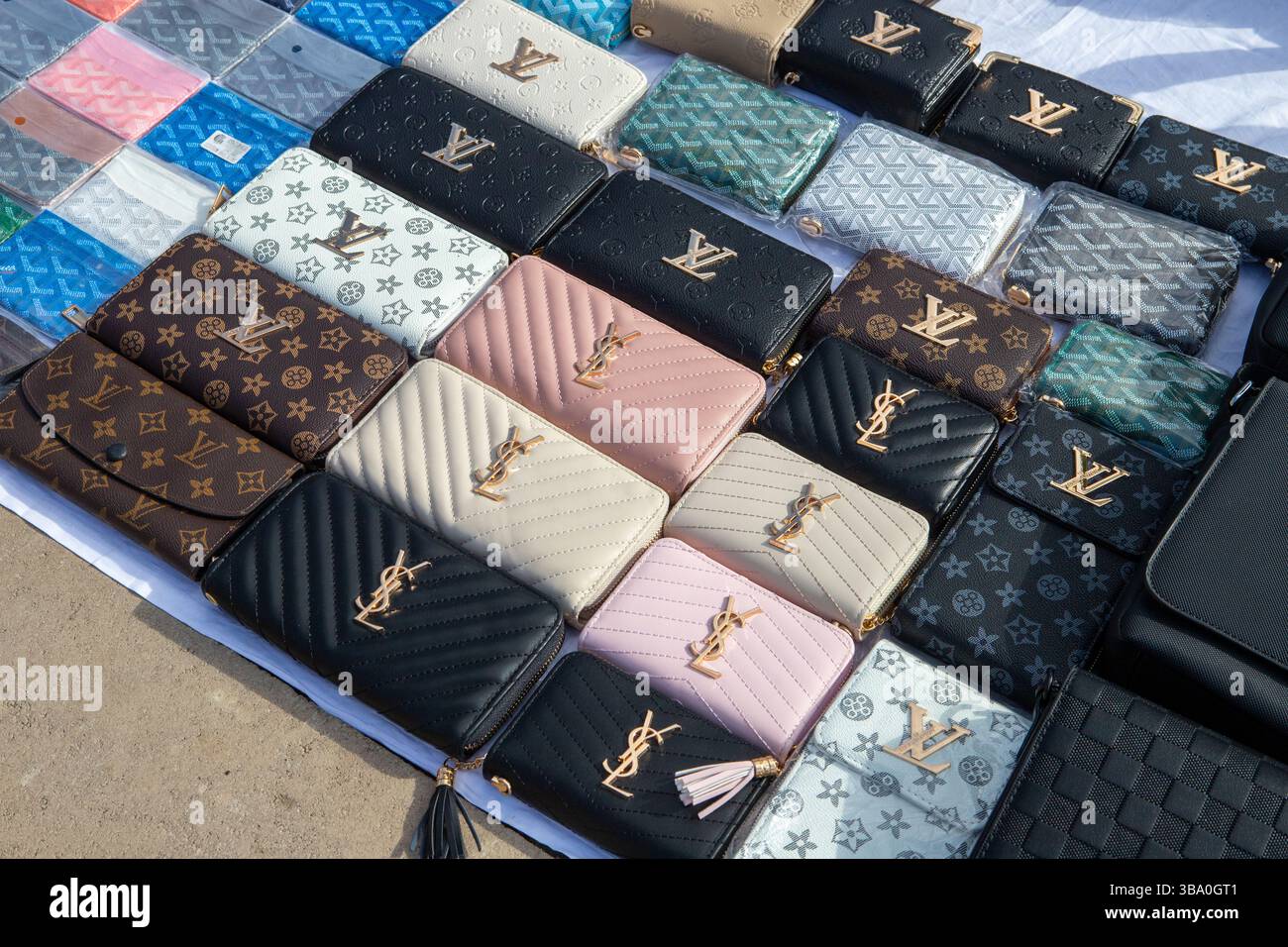 Ctuff copy hi-res stock photography and images - Alamy