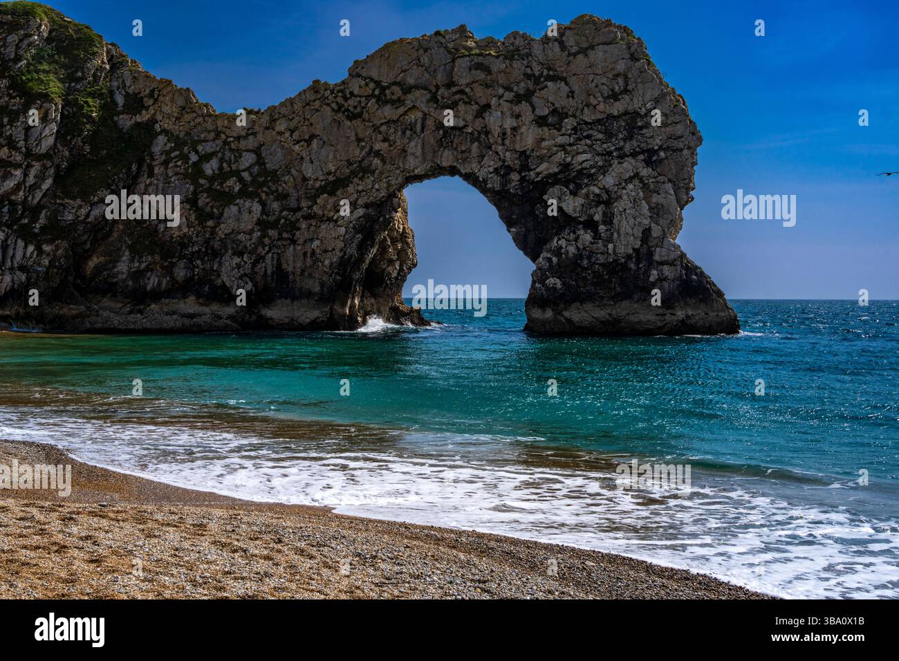 The rock arch at Durdle Door, Isle of Purbeck, Dorset, England, United ...