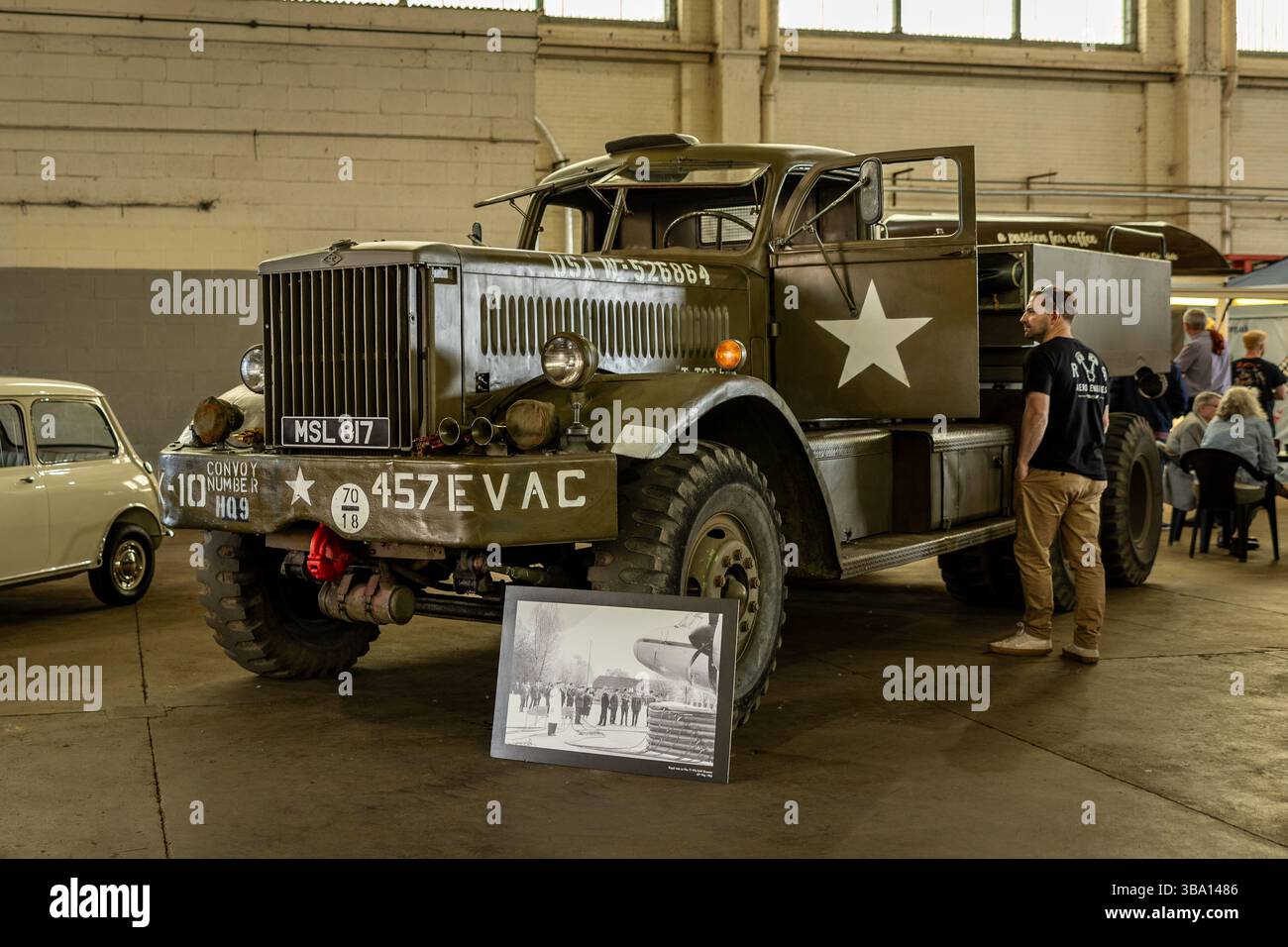 Diamond t truck hi-res stock photography and images - Alamy
