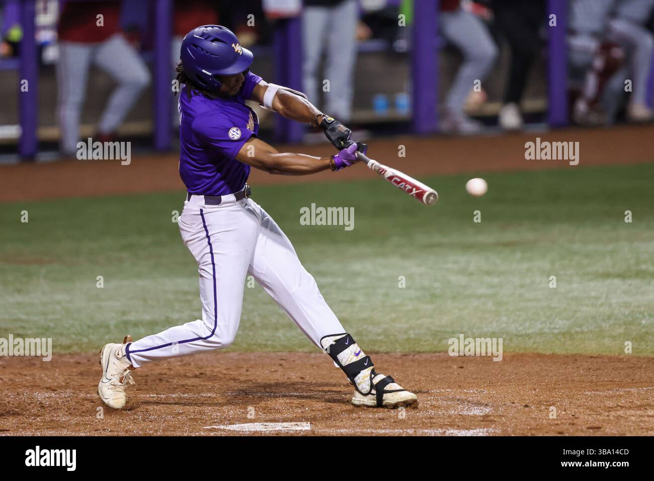 Baton Rouge, LA, USA. 09th May, 2025. LSU's Chris Stanfield (1) tries ...