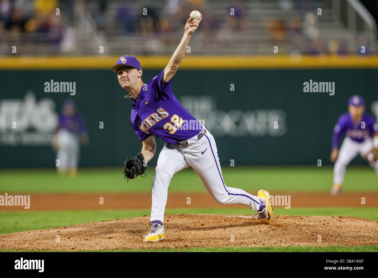 Baton Rouge, LA, USA. 09th May, 2025. LSU starting pitcher Kade ...
