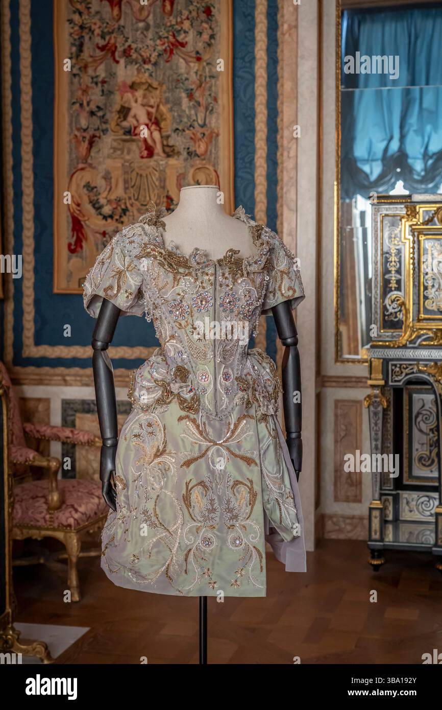 Paris, France - 05 08 2025: Le Louvre Couture. Vivienne Westwood. Tulle ...
