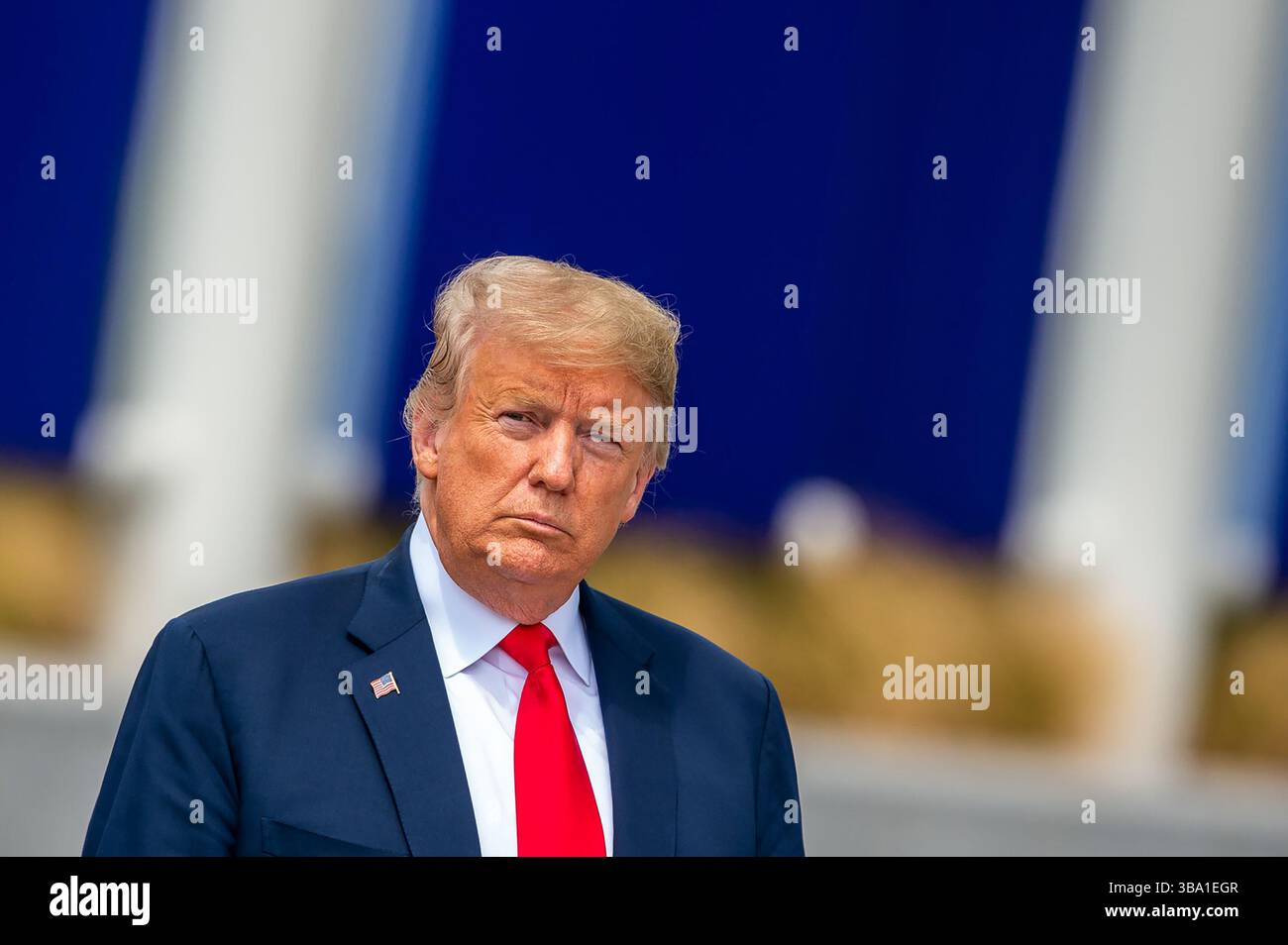 Donald j trump signature hi-res stock photography and images - Alamy