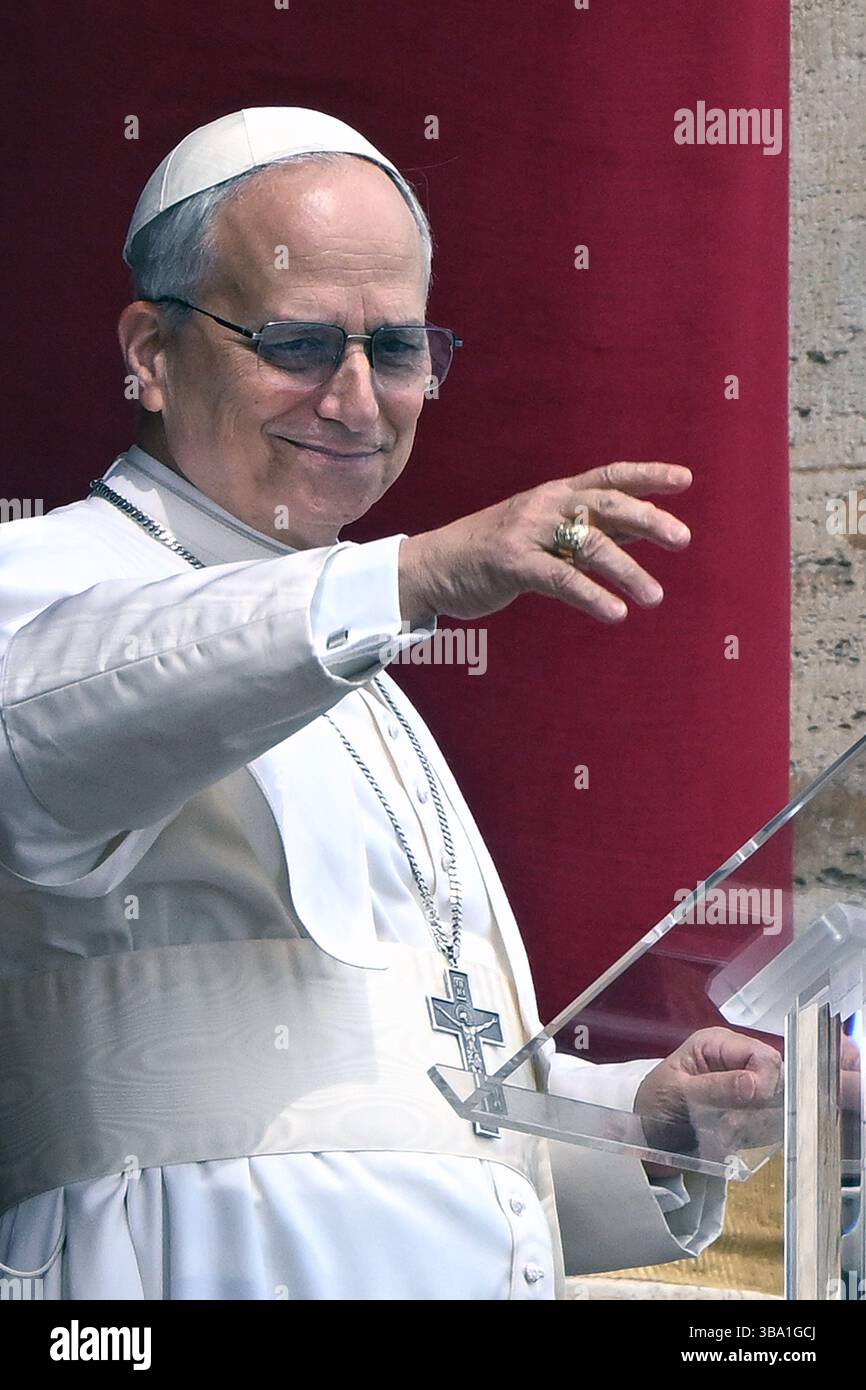 Vatican, Vatican. 11th May, 2025. **NO LIBRI** Italy, Rome, Vatican ...