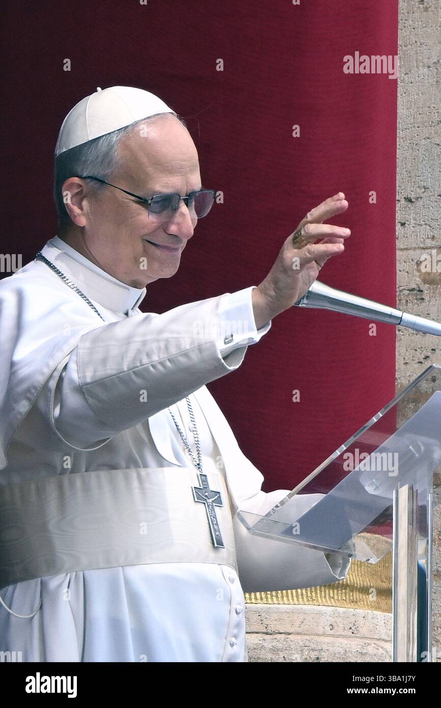 Vatican, Vatican. 11th May, 2025. **NO LIBRI** Italy, Rome, Vatican ...