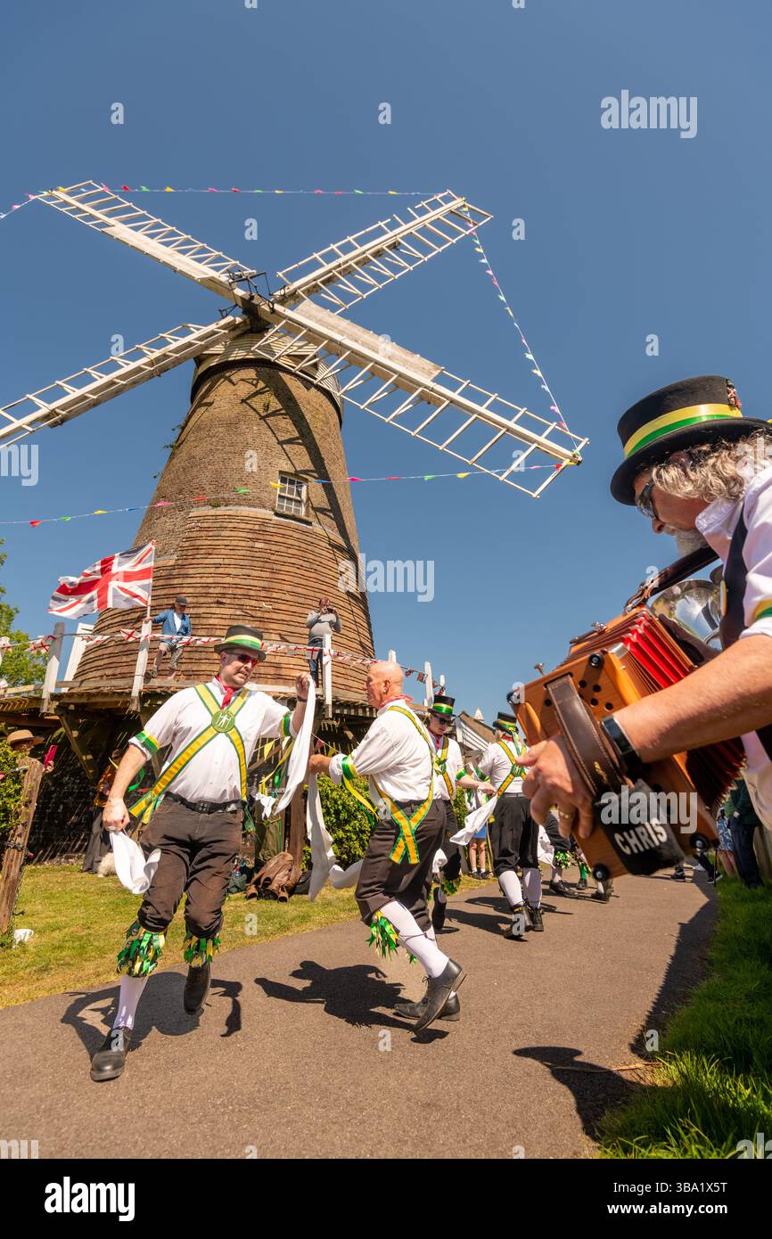 Polegate, East Sussex, UK. 11th May, 2025. The Longman Morris Dancers ...